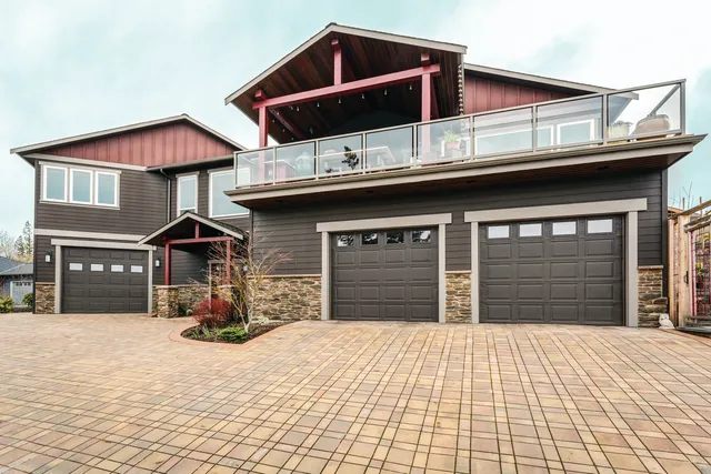 Thermacore | Energy-Efficient Insulated Garage Doors
